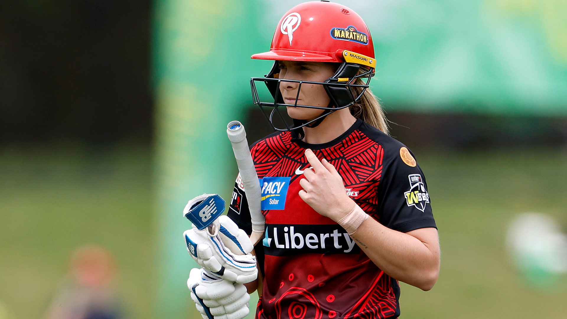 Sophie Molineux WBBL|09 update | Melbourne Renegades