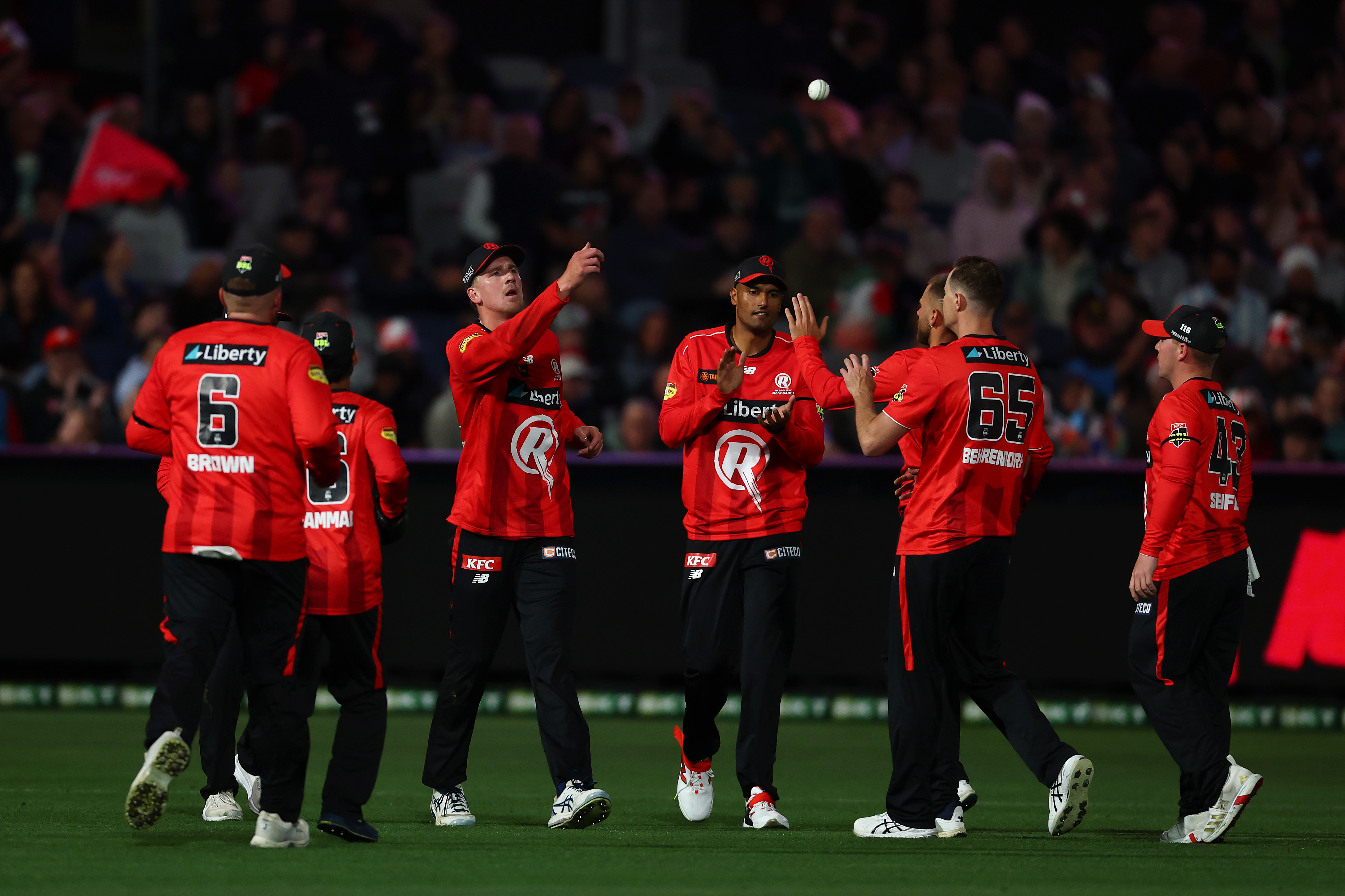 Chaudhary, Jordan fire as Hobart trounce Renegades | Melbourne Renegades